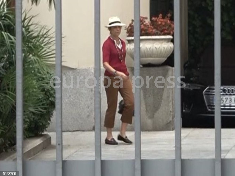 La Infanta Elena Reacciona Al Reencuentro Entre El Rey Felipe Vi Y Su