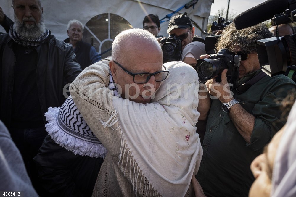 Israel Releases Palestinian Prisoner Karim Younis After 40 Years